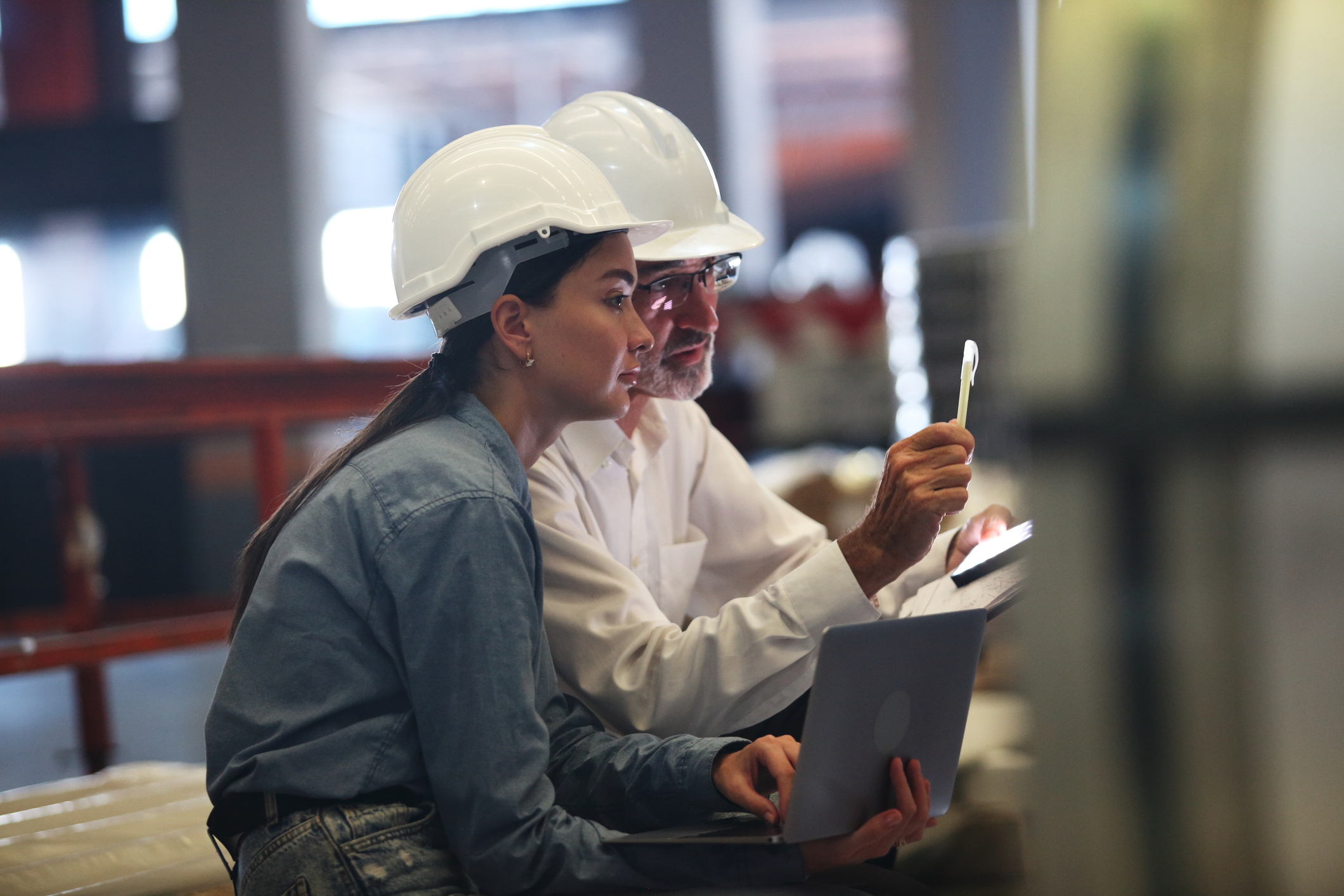 How does contracting work in the engineering industry? | Certain Advantage